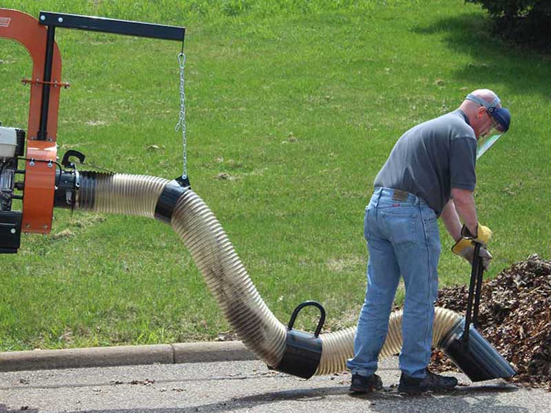 BravePro 10" Gas-Powered Debris Loader | Foards Parts Plus